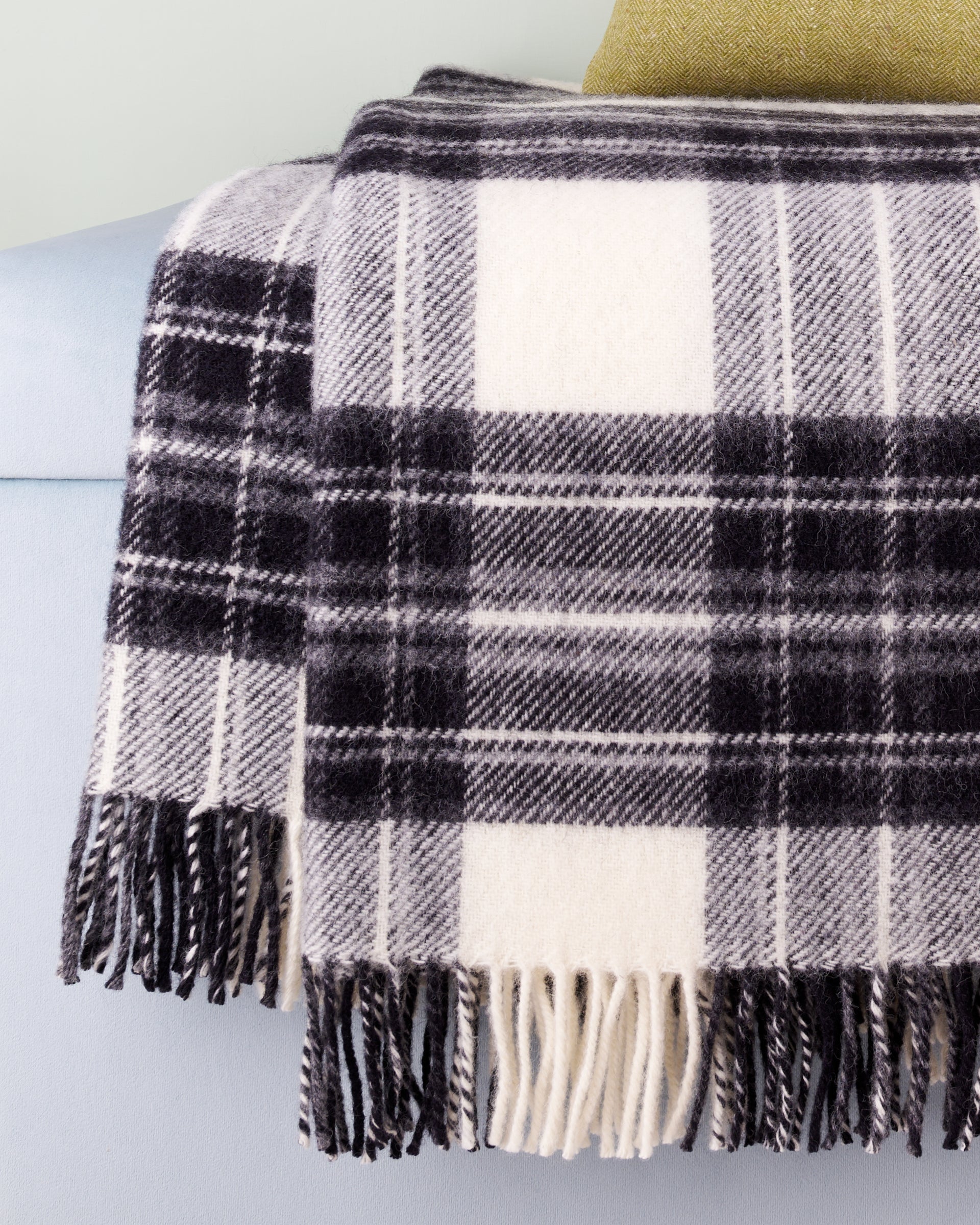 Pure Wool Blankets & Throws by Tweedmill & Bronte by Moon