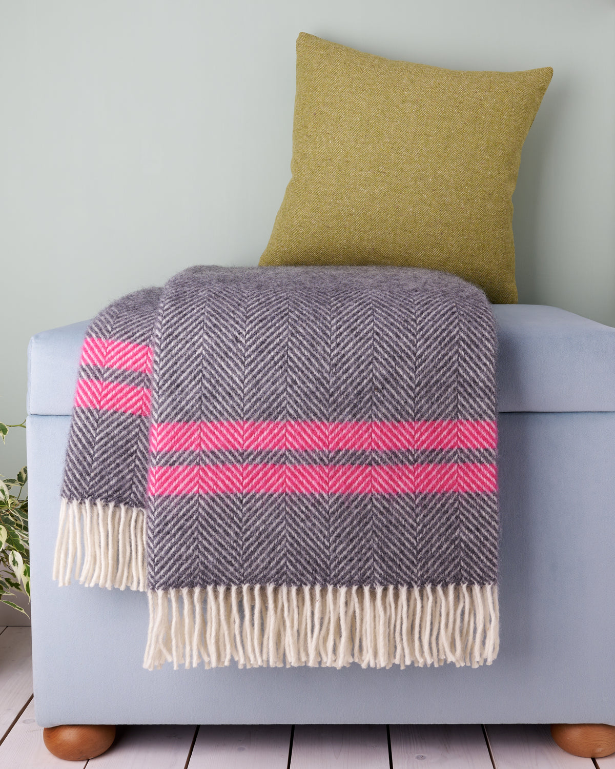 Pure Wool Blankets & Throws by Tweedmill & Bronte by Moon